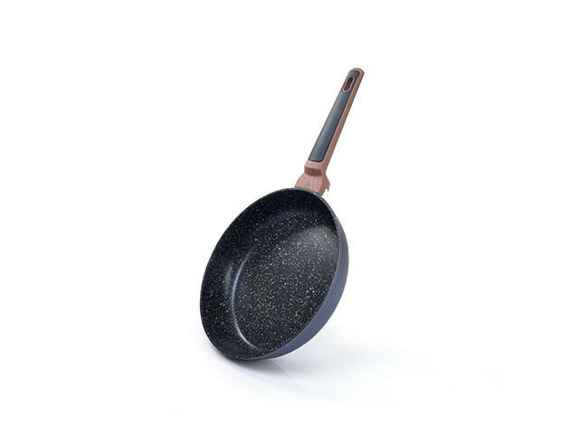 4302 FISSMAN Сковорода для жарки DIAMOND 24x5,5см (алюминий с антипригарным покрытием Greblon C3+) Ручка-бакелит с покрытием «софт тач»; Индукция