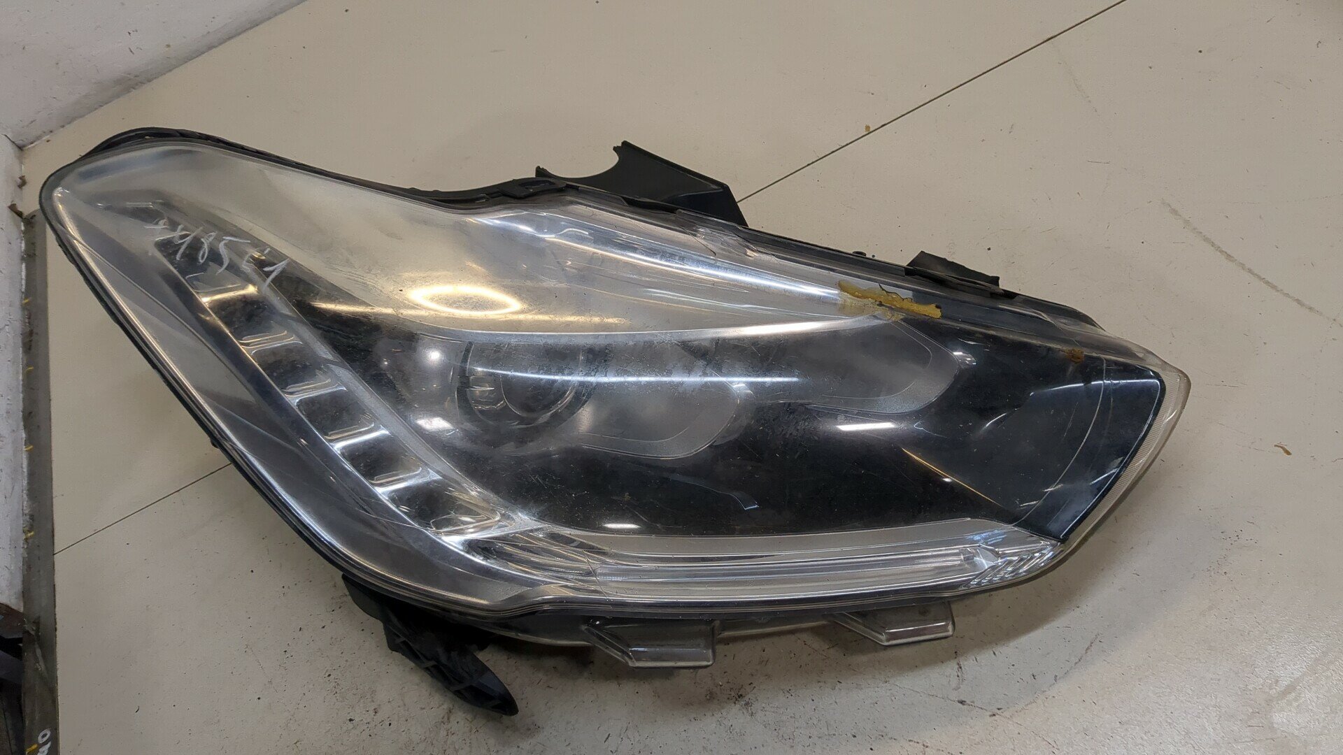 Фара (передняя) правая Citroen DS5 Б/У
