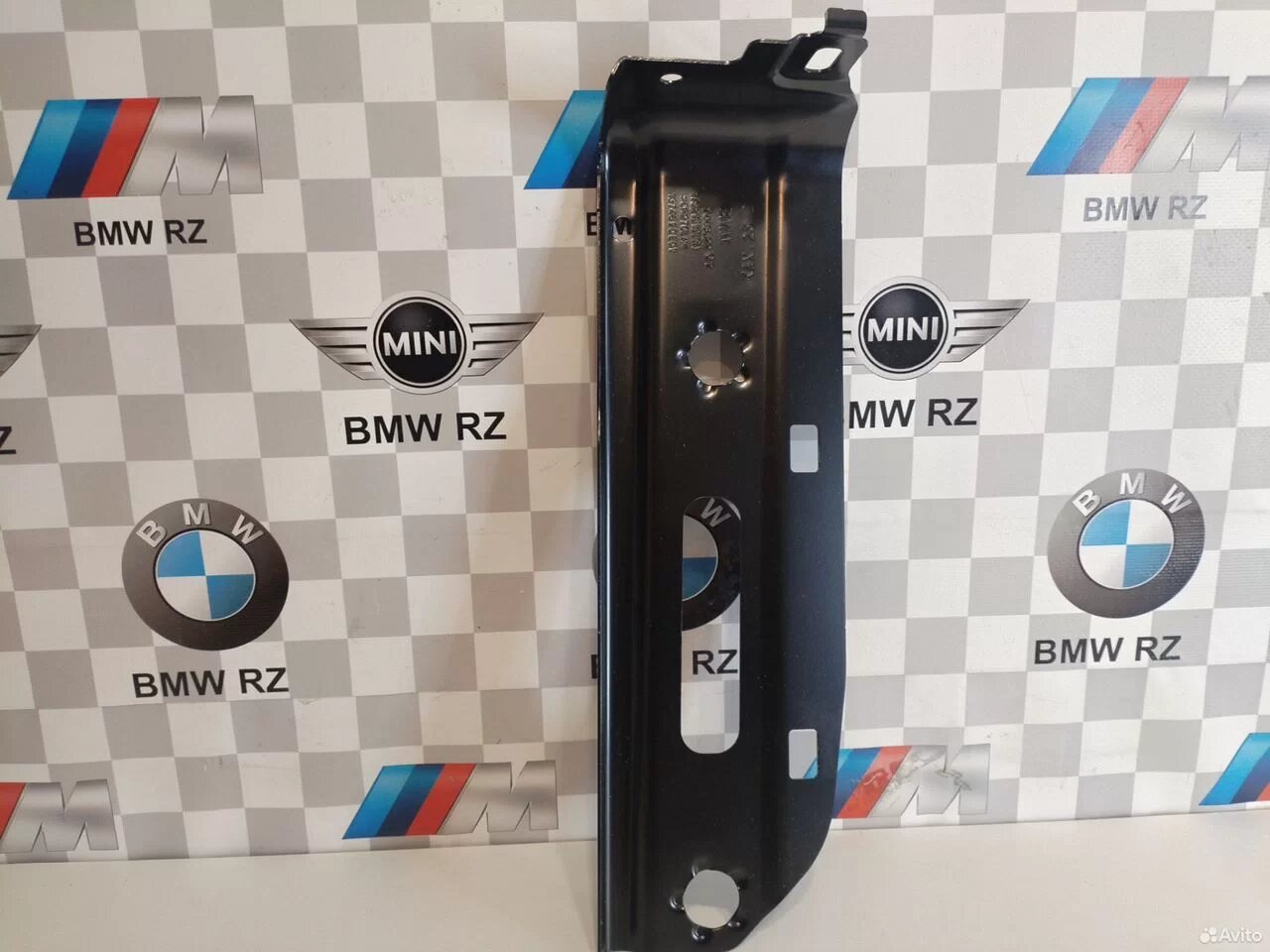 Кронштейн радиатора для BMW X5 G05/G07, BMW, 51647443622, черный