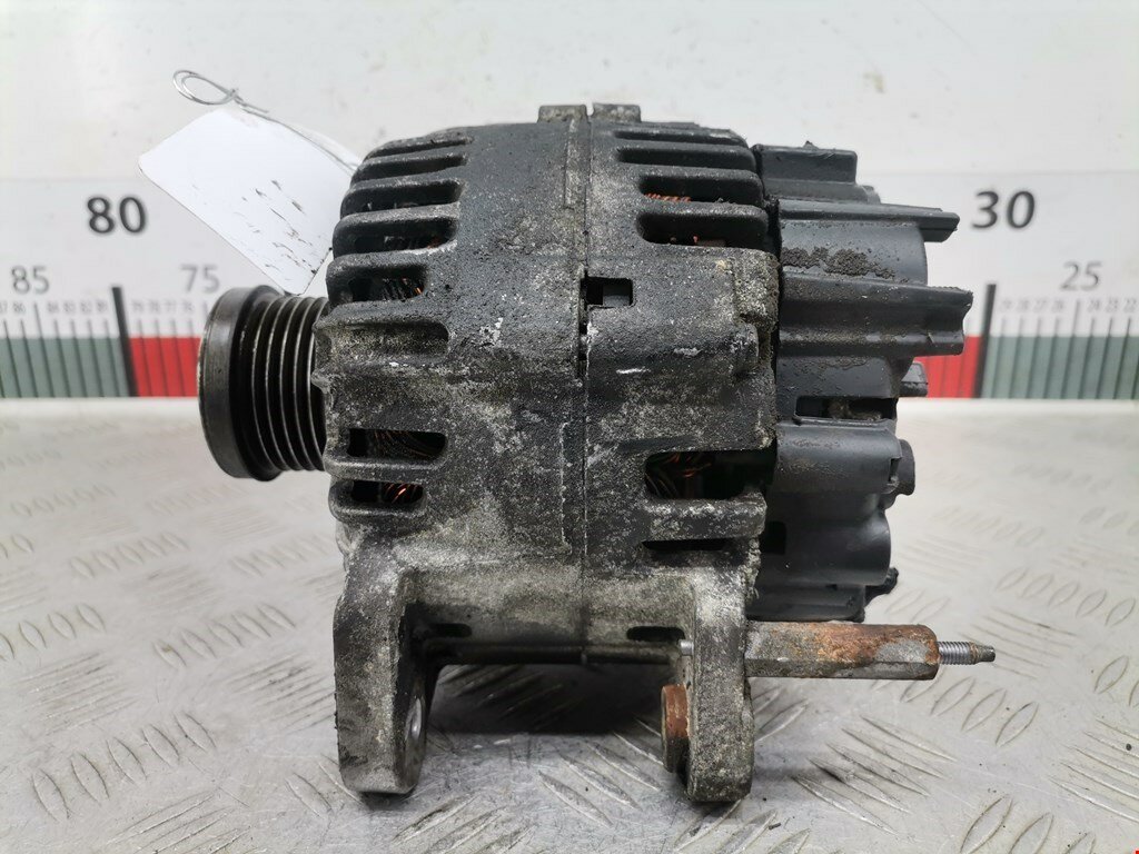 Генератор Skoda Fabia 2 (5J) 03F903023E арт. 2219178