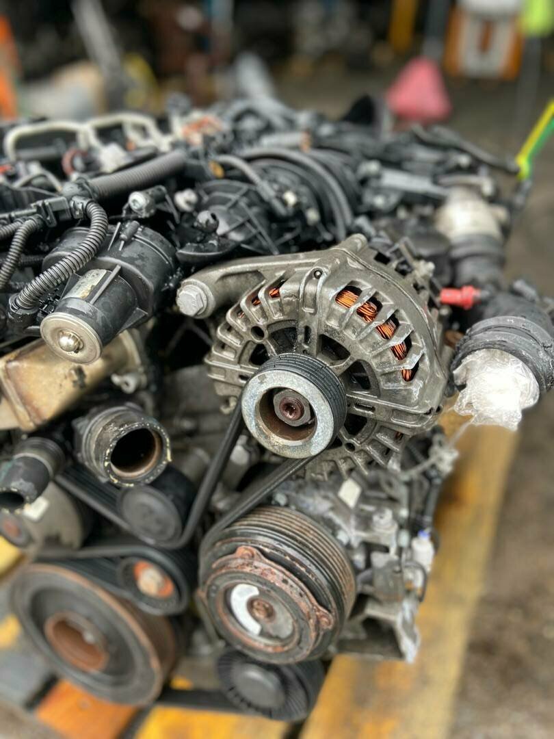 Генератор для BMW 3 E90/E91/E92/E93 2.0 OEM 7802261