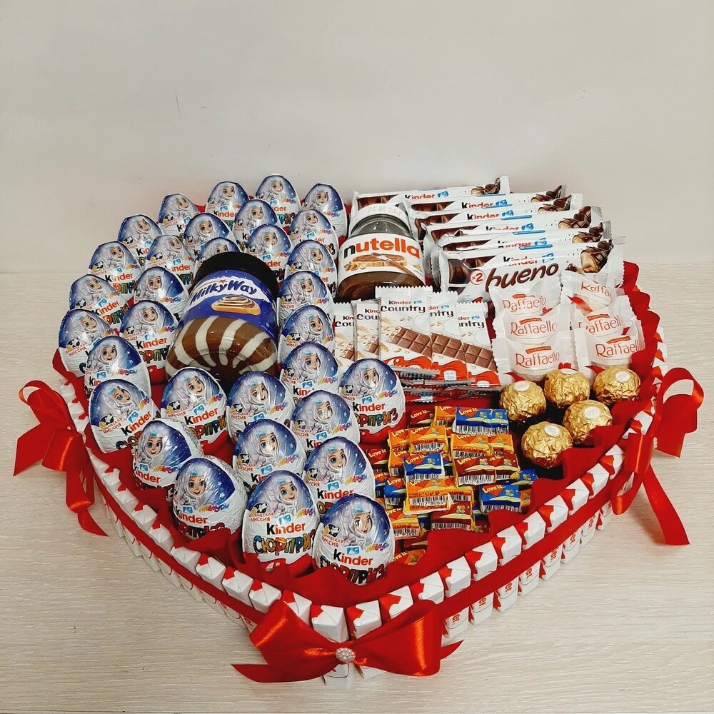 Роскошный сладкий набор LAKRES "Kinder Mix", диаметр 50 см, высота 10-12 см