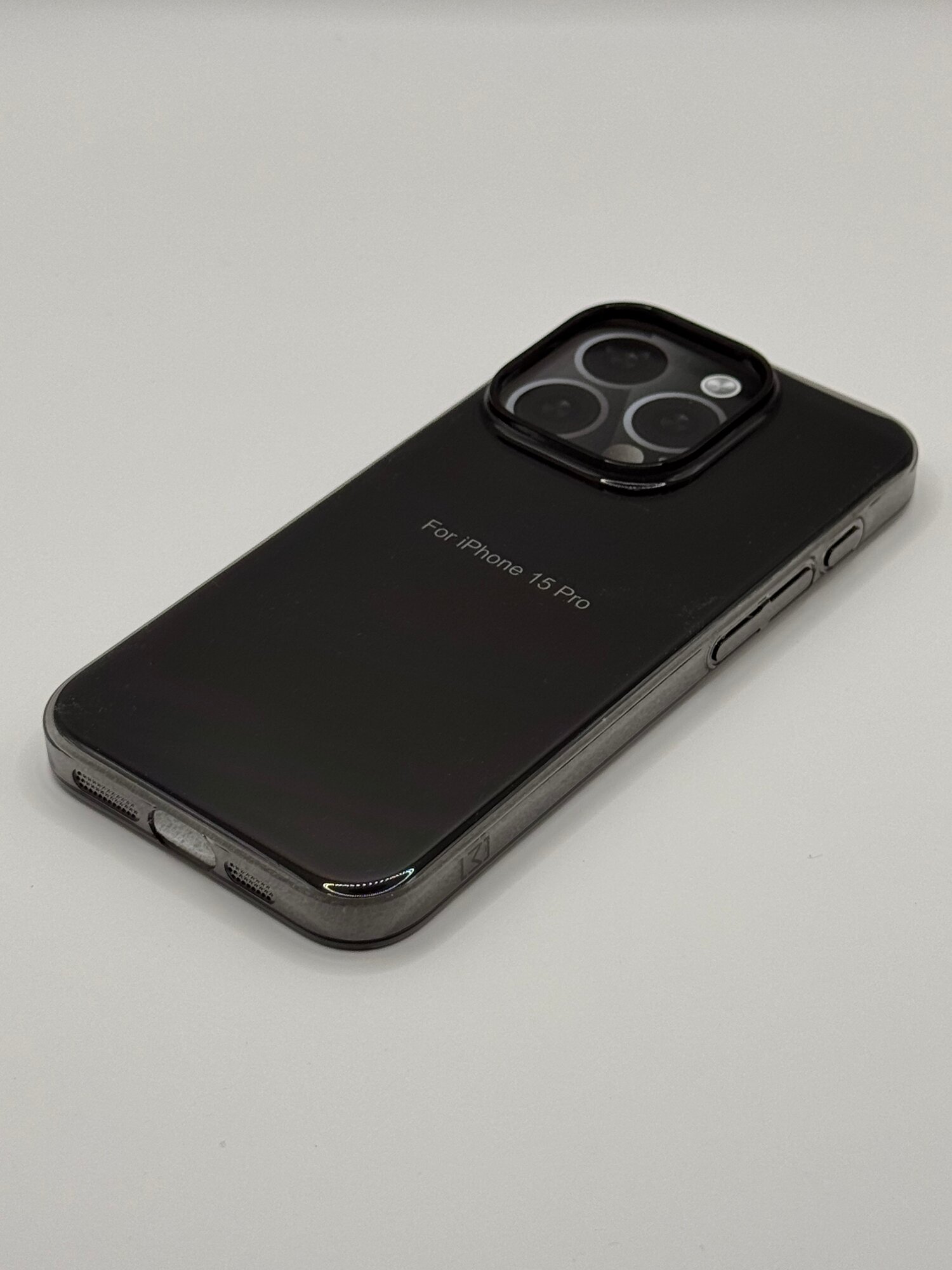 Чехол для iPhone 15 Pro, прозрачный, затемненный, ударопрочный АБС-пластик