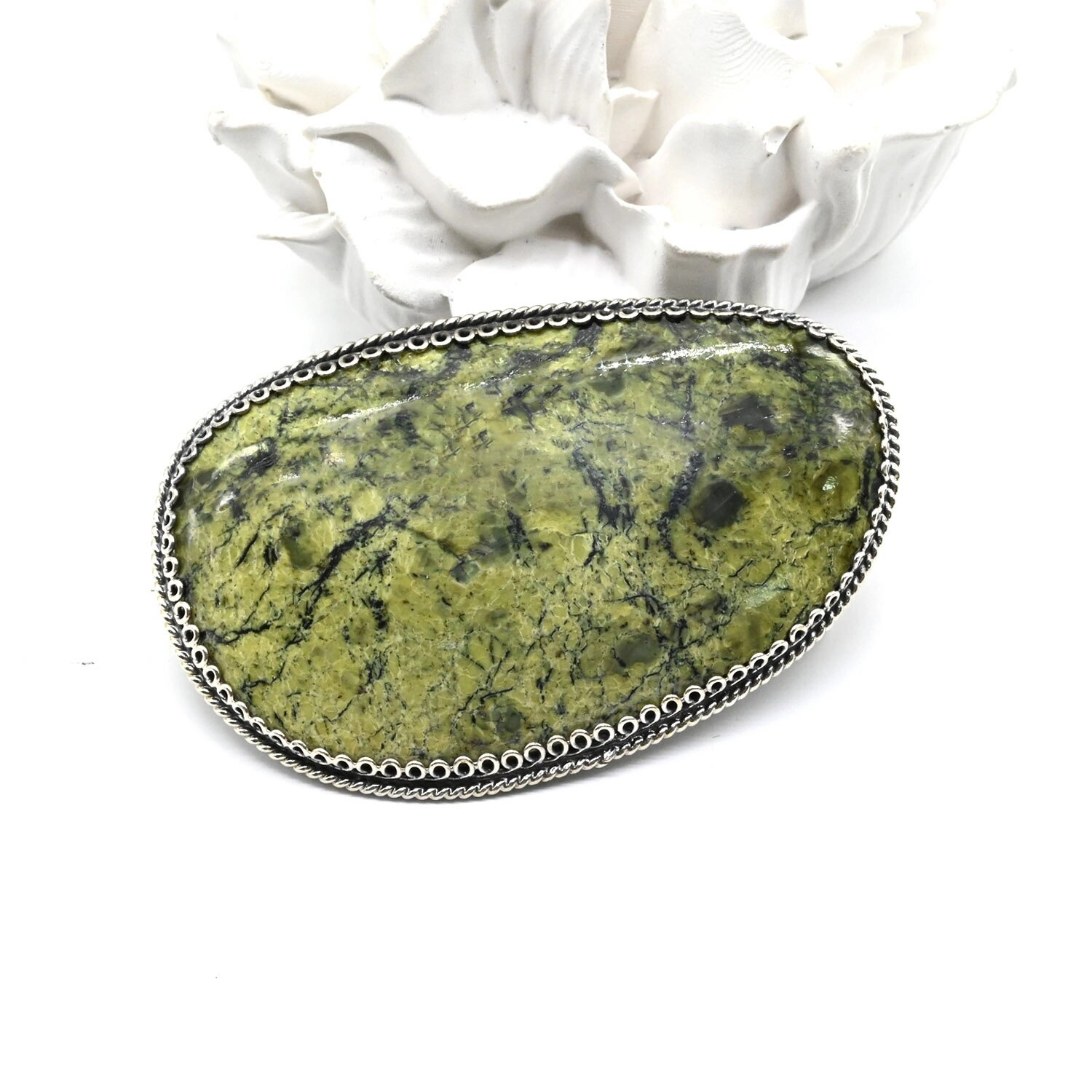 Брошь, змеевик