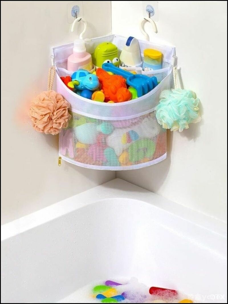 Эксклюзивный угловой органайзер из сетки предназначен для компактного размещения детских игрушек в пространстве ванной комнаты