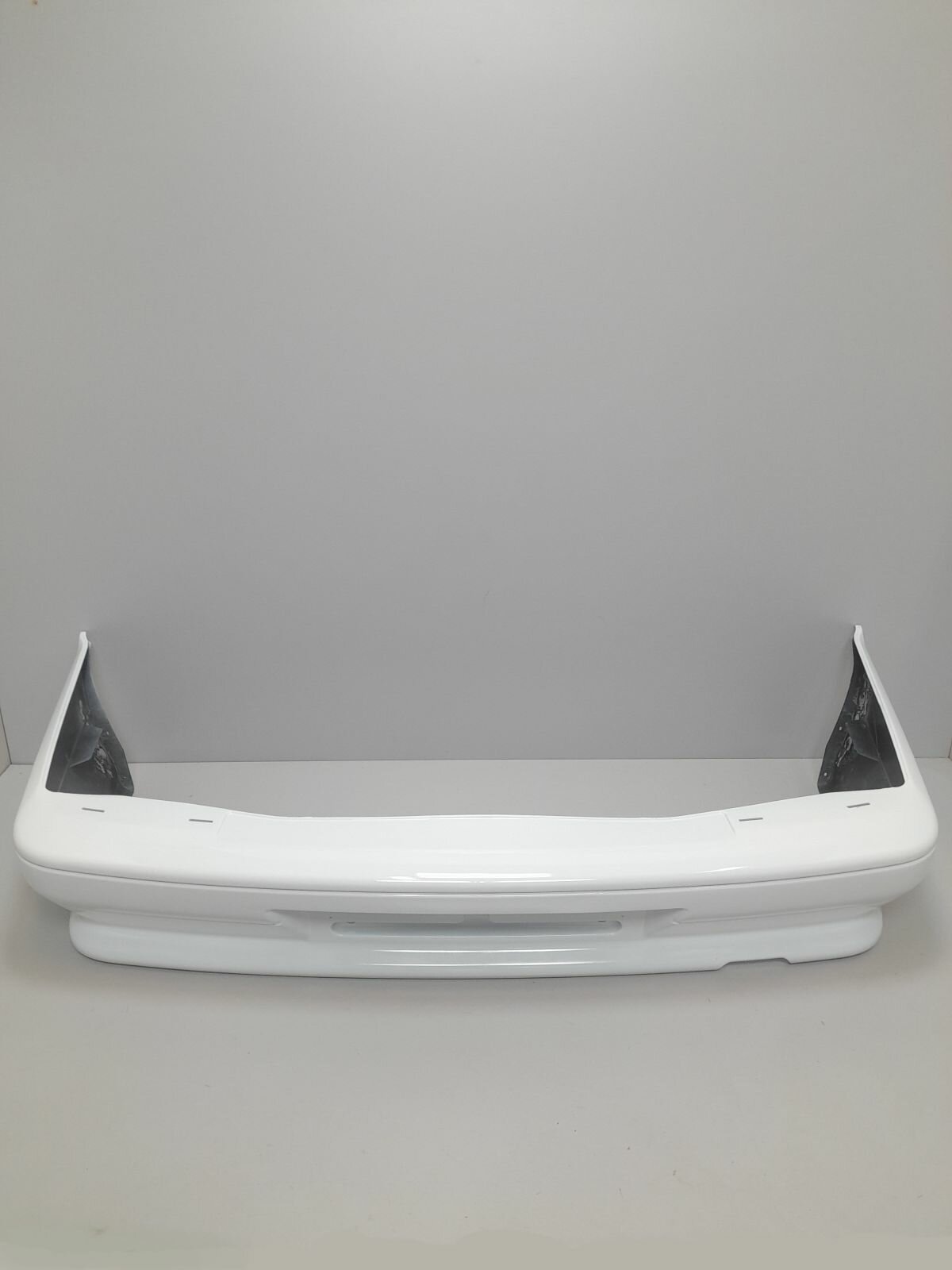 Бампер задний в цвет для Лада ВАЗ 2115 1997 - 2013 г. 240 - белое облако, белый