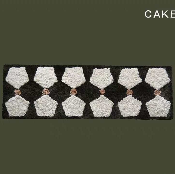 Длинный прикроватный коврик в винтажном стиле с бархатистой и ворсистой текстурой идеально подойдет для изысканной спальни в винтажном стиле.