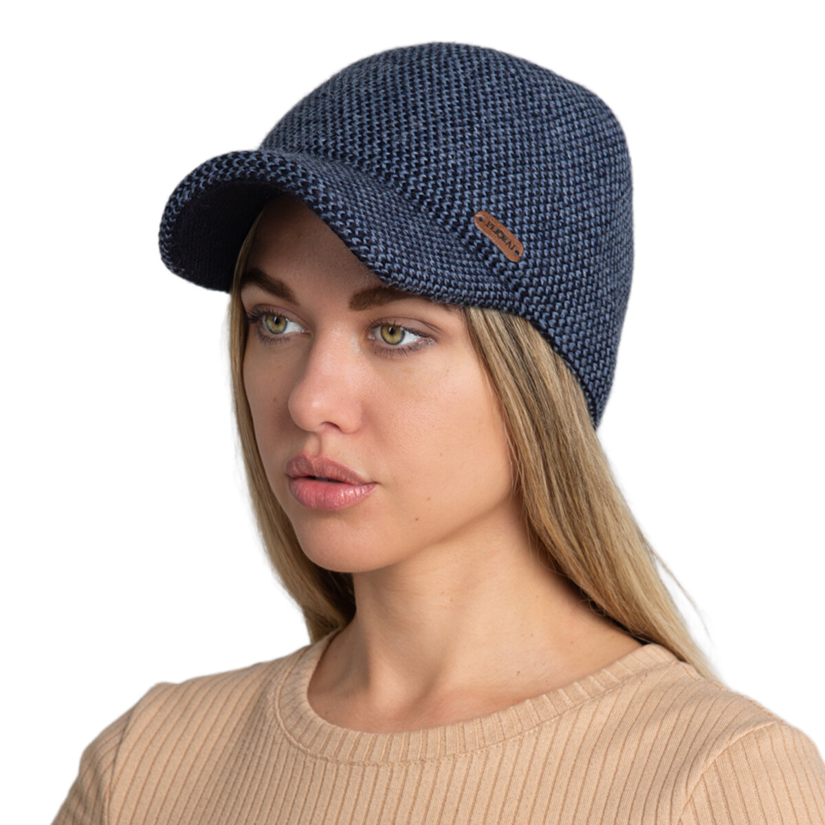 Кепка для женщин