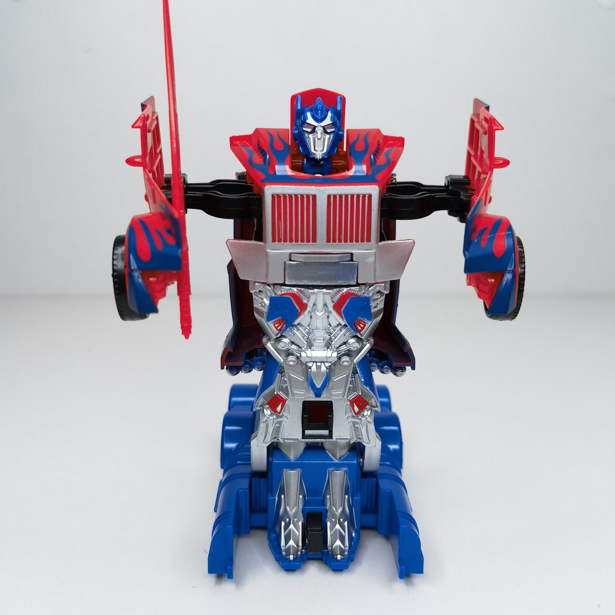 Робот Трансформер машинка Оптимус Прайм 13-15 см / Автобот Бамбалби Оптимус Прайм / Робот синий / Большой робот-трансформер / Машинка-робот / Игрушки для мальчиков