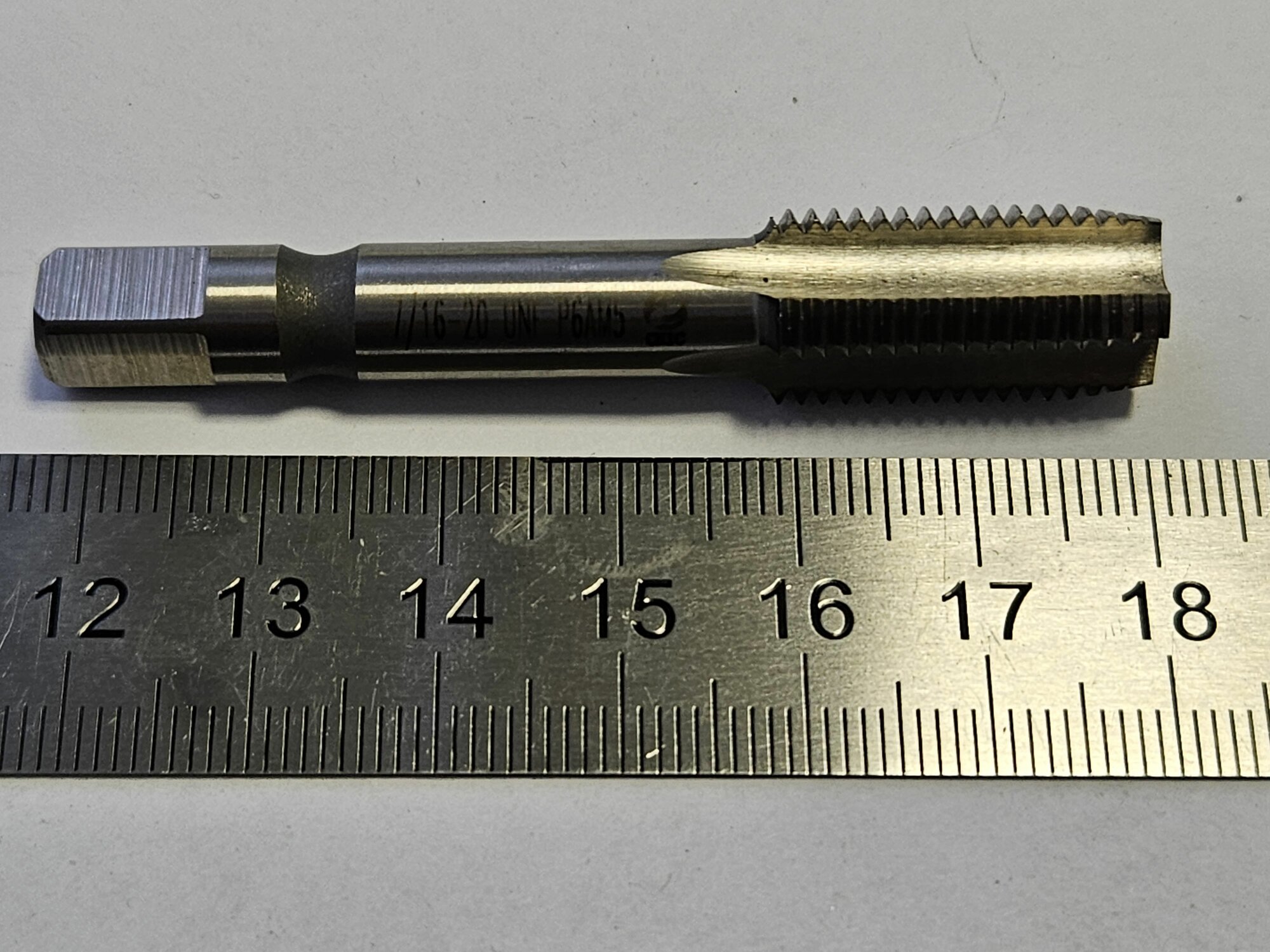 Метчик дюймовый UNF 7/16 20 н/д