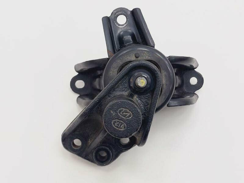 Опора двигателя правая Hyundai Solaris RB 2010-2017