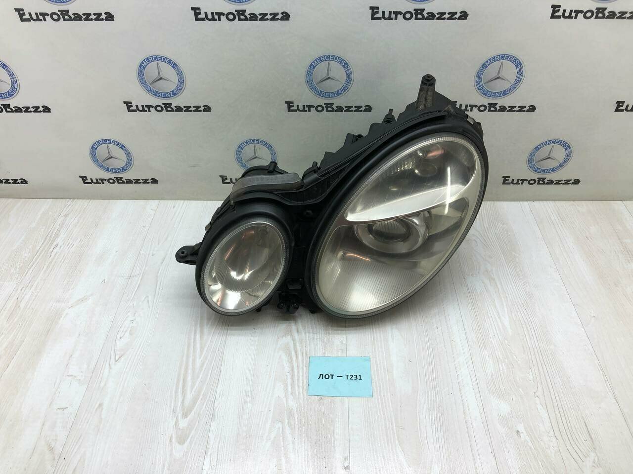 Фара Mercedes W211 Ксеноновая A2118200161