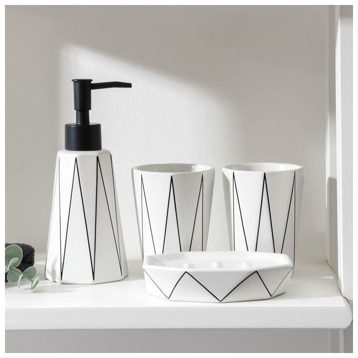 Набор для ванной комнаты Локо , 4 предмета (дозатор для мыла 280 мл, мыльница, 2 стакана 250 мл), цвет белый