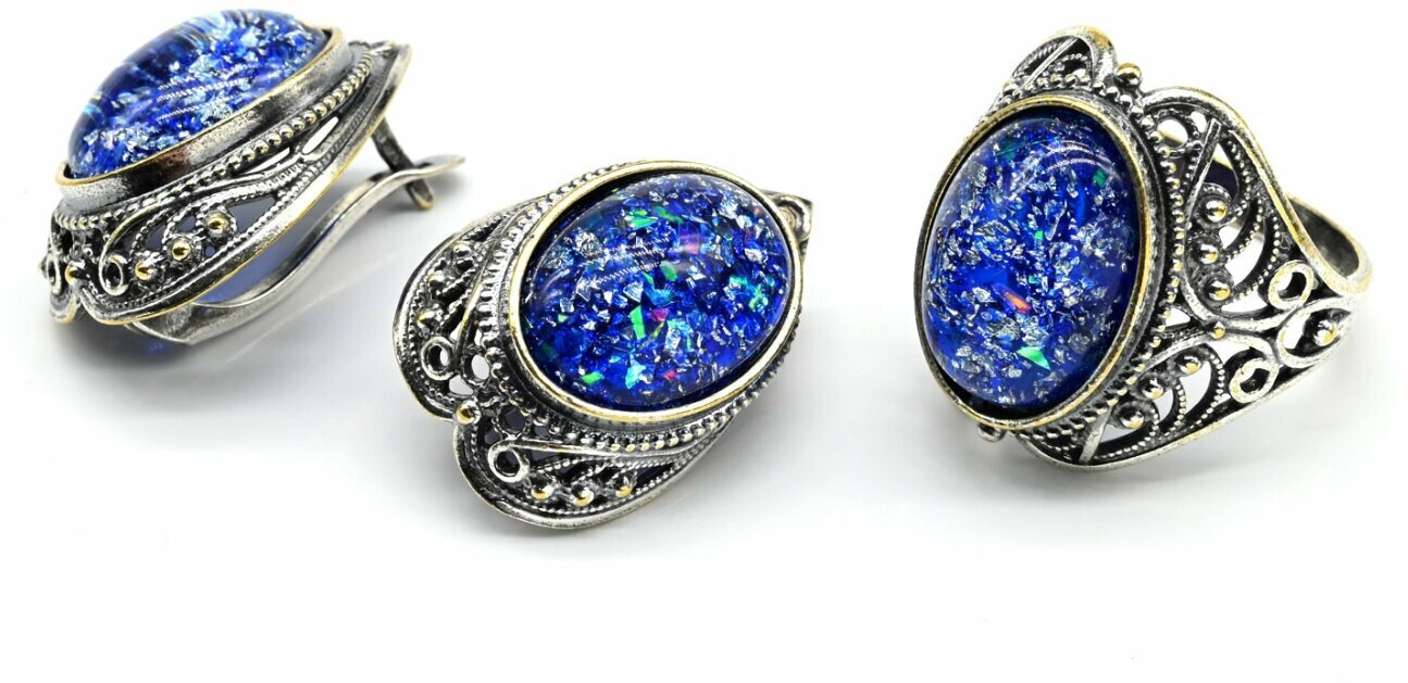 Комплект бижутерии: серьги, кольцо, опал