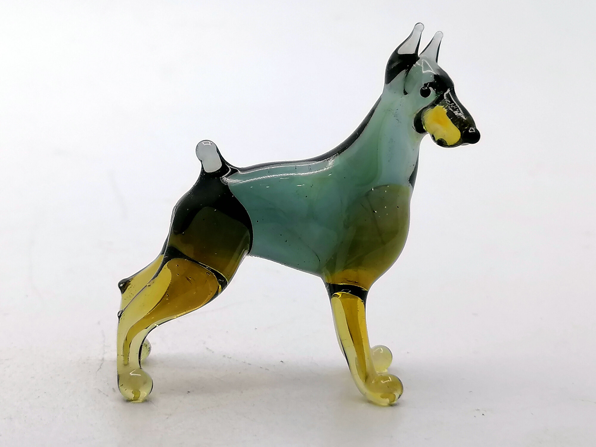 Фигурка из стекла "Собака"