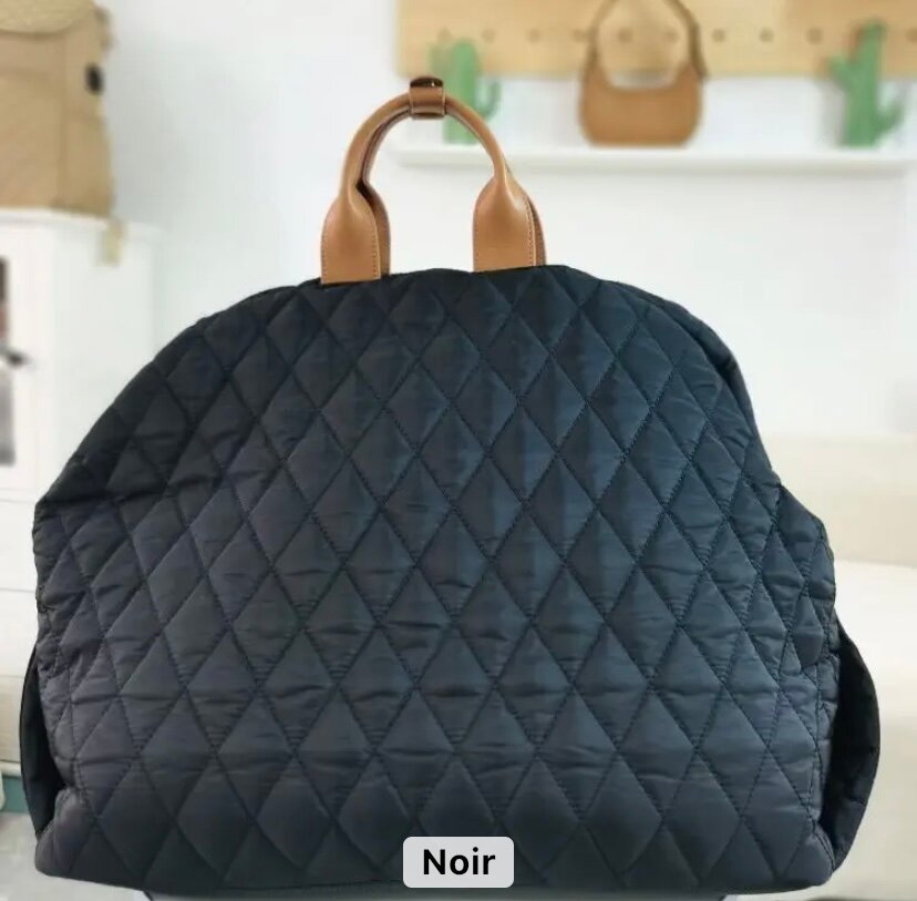 Сумка-переноска "Вояж" для животных, утепленная, размер L 45х34х38 см./черный цвет. цвет.