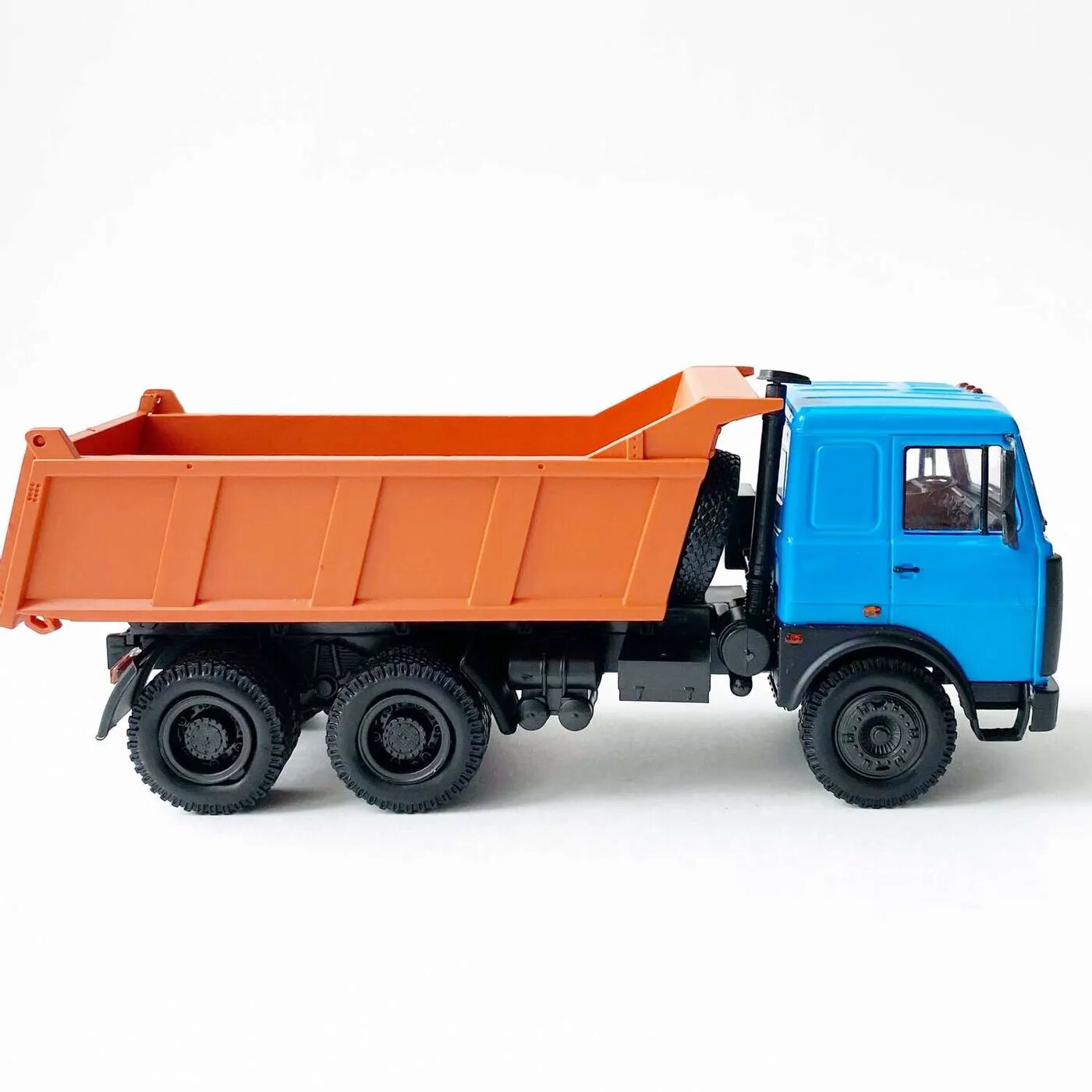 Грузовик Наш автопром 1:43 зеленый