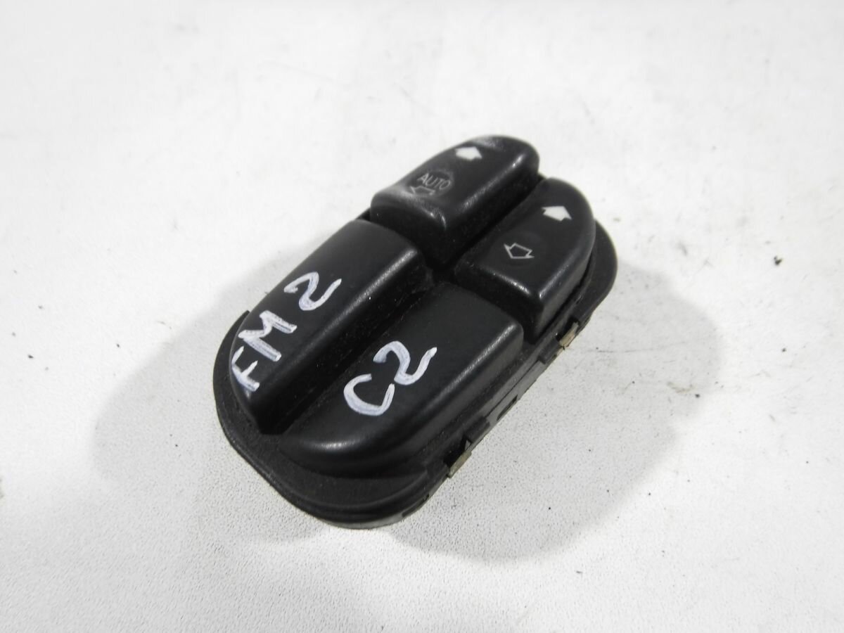 Блок управления стеклоподъемниками Ford Mondeo II (1994—2001) 6706937