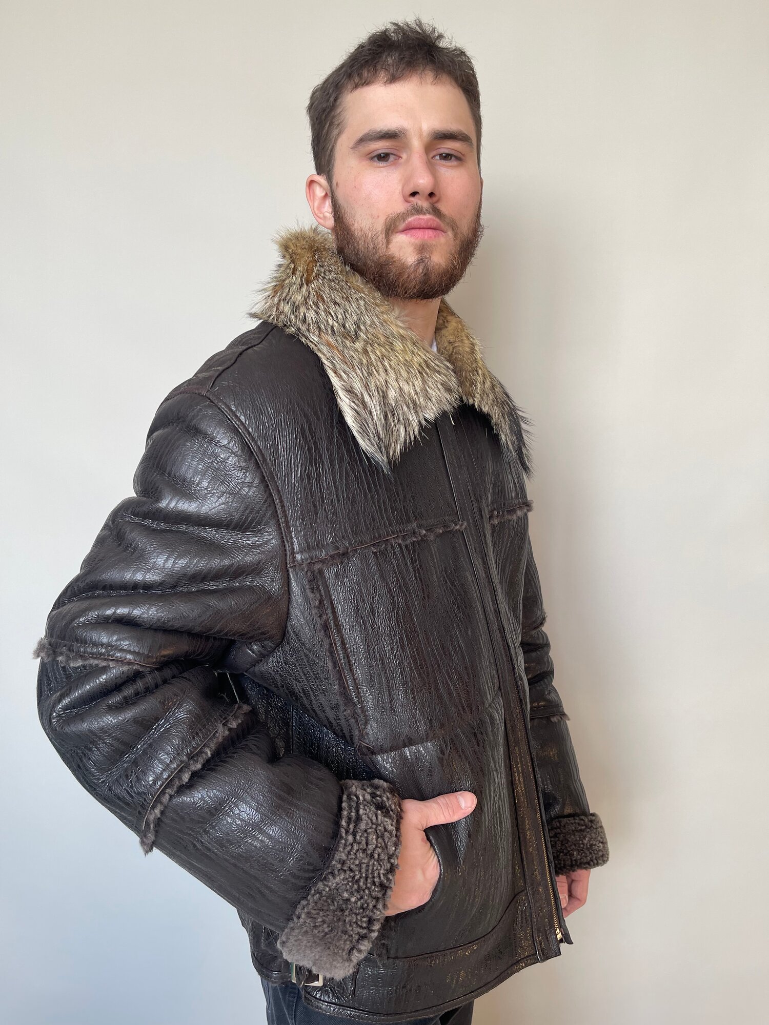 Дубленка мужская Пилот ворот. Волк застежка на молнии дл.73 см р.50-52 /12245/