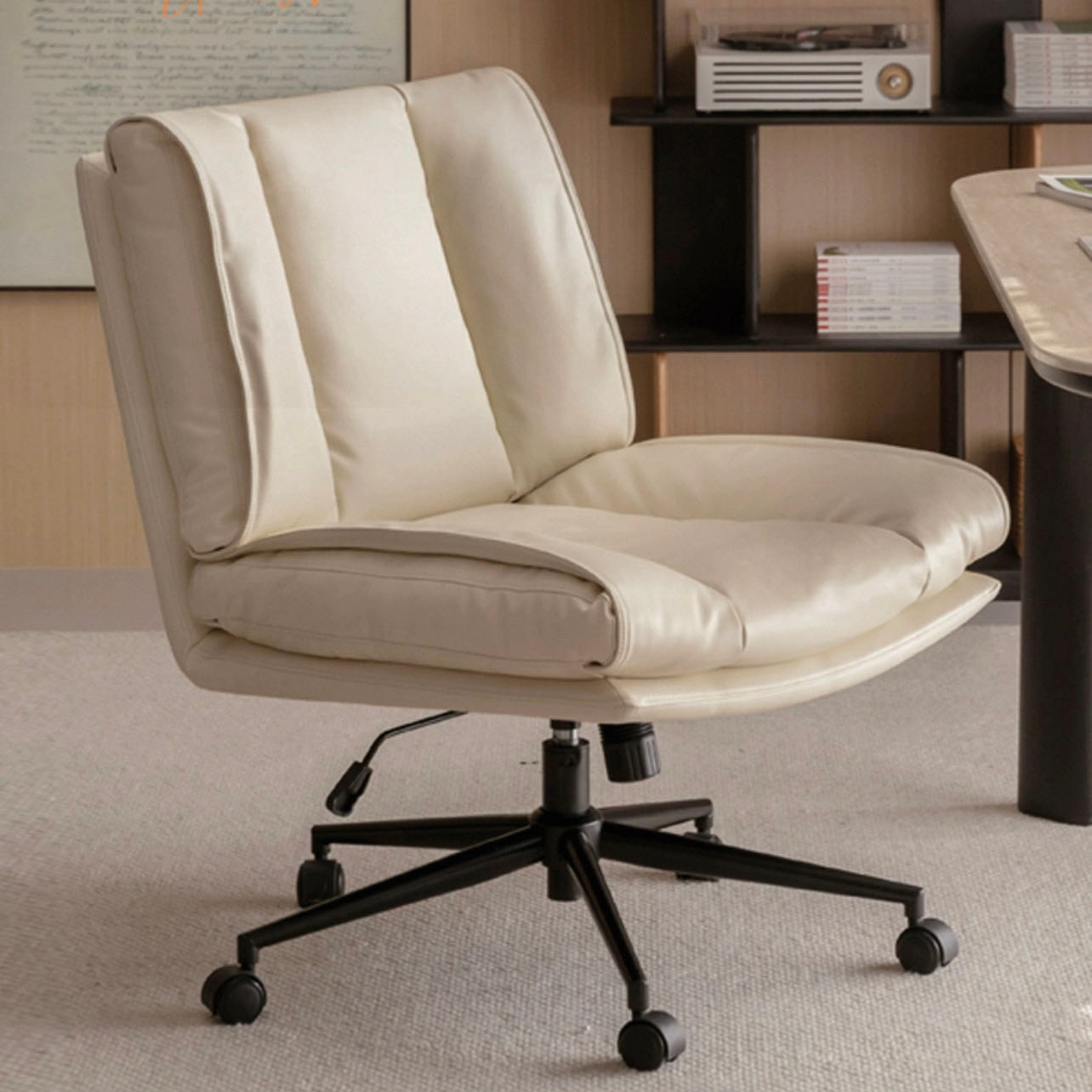 Мягкое кресло на колесах Lussan