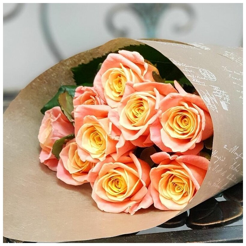 Монобукет "Талисман Флора", 9 роз, 40см, упаковка в ассортименте