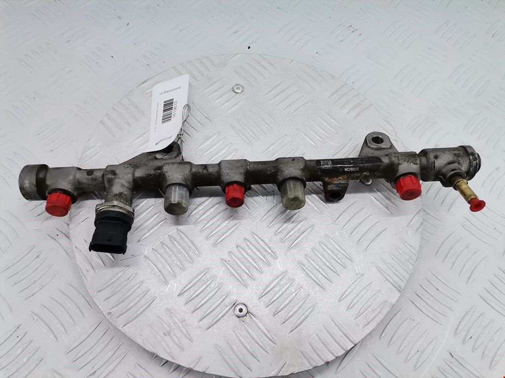 Датчик давления топлива / 1619633 0281002836 8200576683 для Renault Megane 2 (с пробегом)