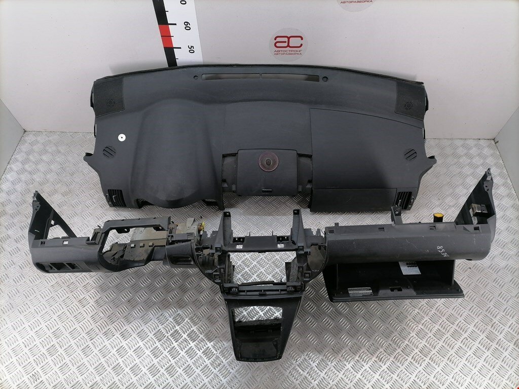 Торпедо (парприз панель приборов панель передняя) Toyota Corolla Verso 2 553020F011 арт. 1650506