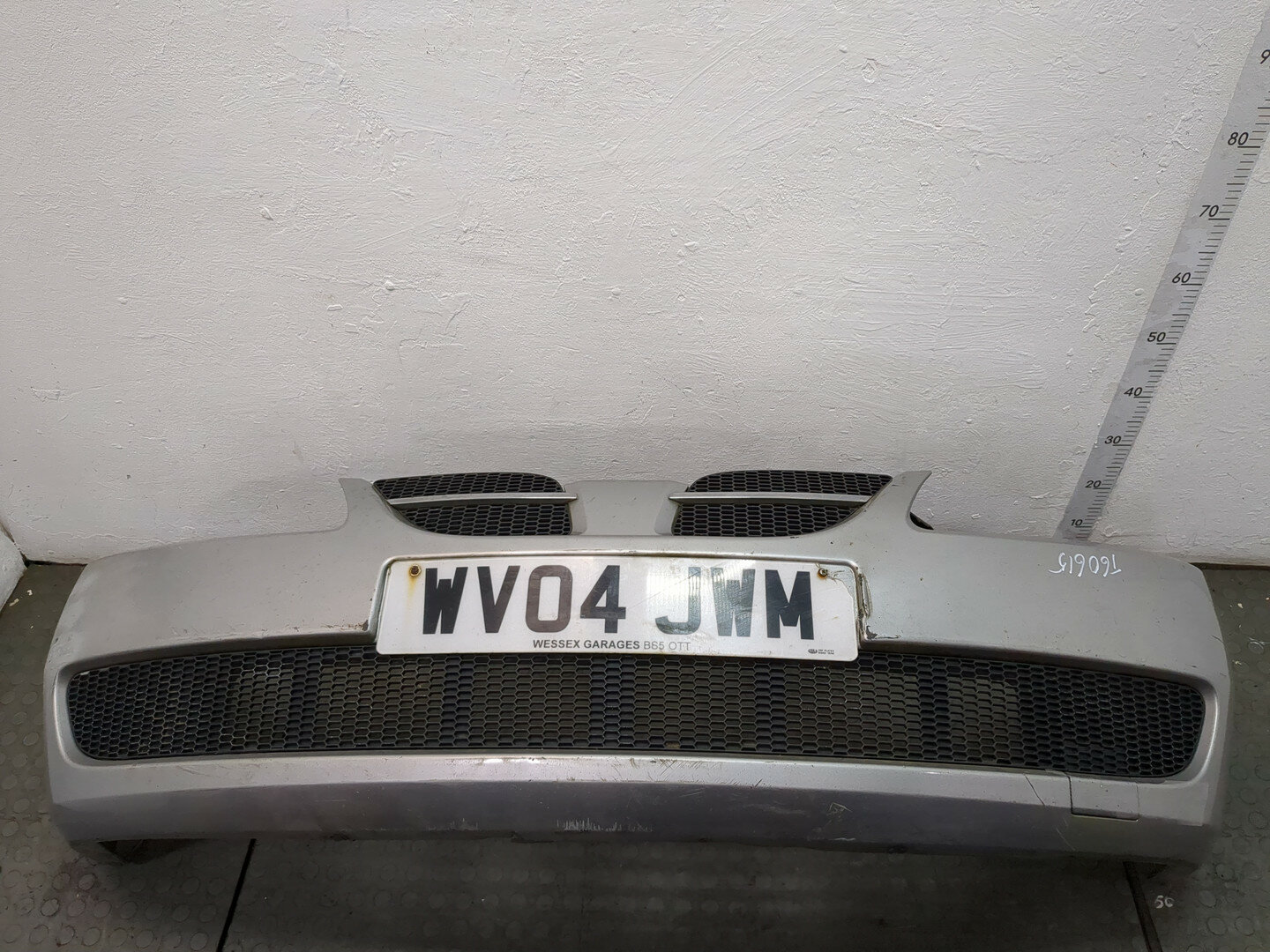 Бампер передний Nissan Almera N16 Б/У