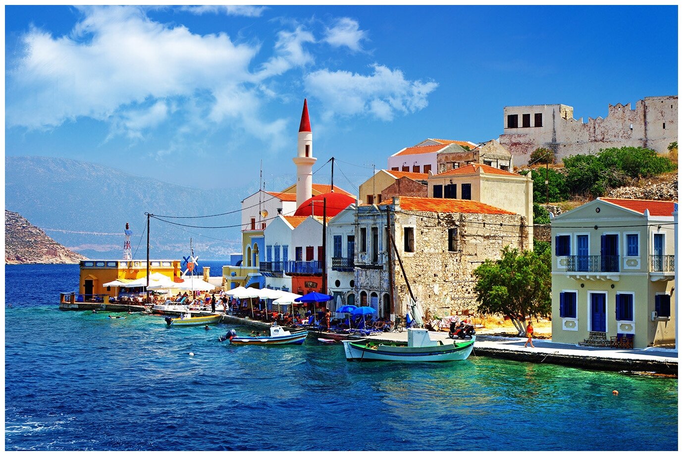 Фотообои Уютная стена "Лодочный причал на побережье Греции" 410х270 см Виниловые Бесшовные (единым полотном)