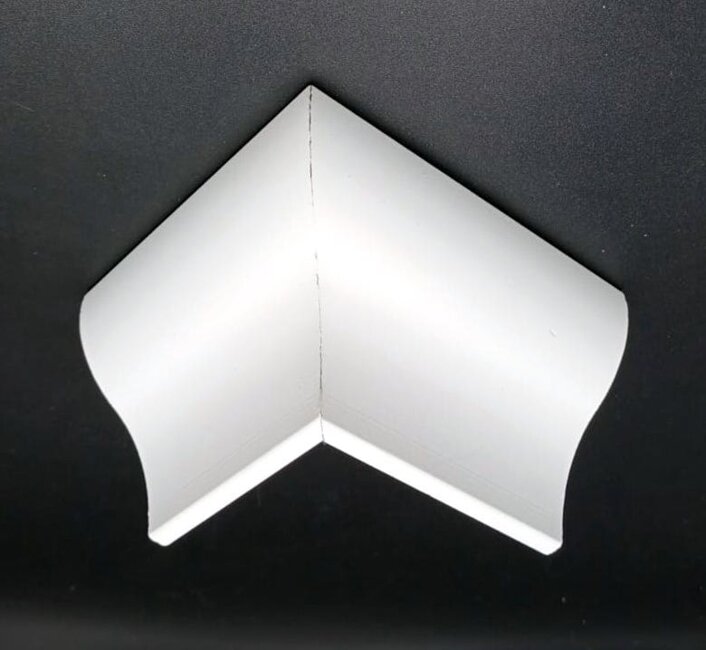 Угол наружный к плинтусу под подсветку Decomaster D506 UN, 1шт