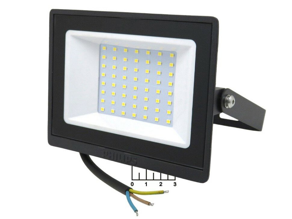 Прожектор светодиодный 220V 50W 56LED 4000K белый Philips BVP156 IP65