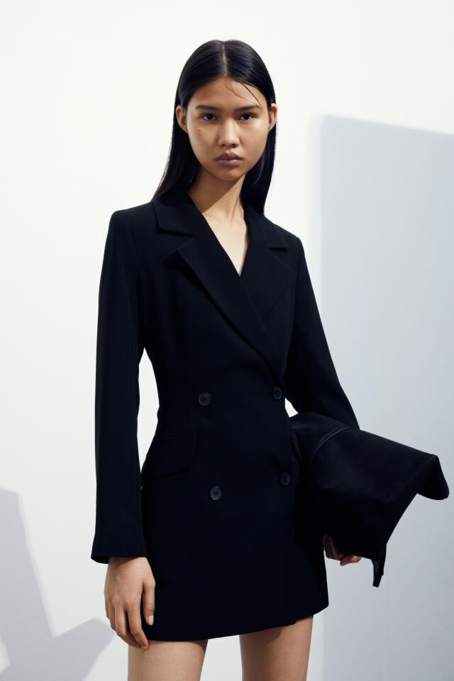 Платье H&M Весна-лето 2023, размер 12, черный — фото 1