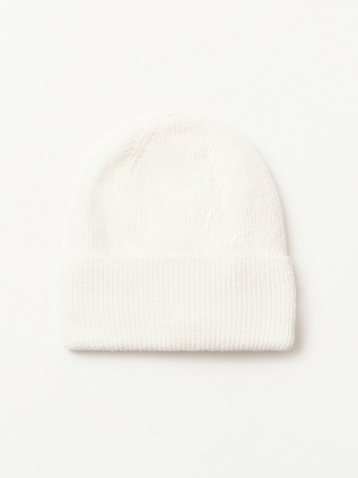 Шапка-бини для женщин