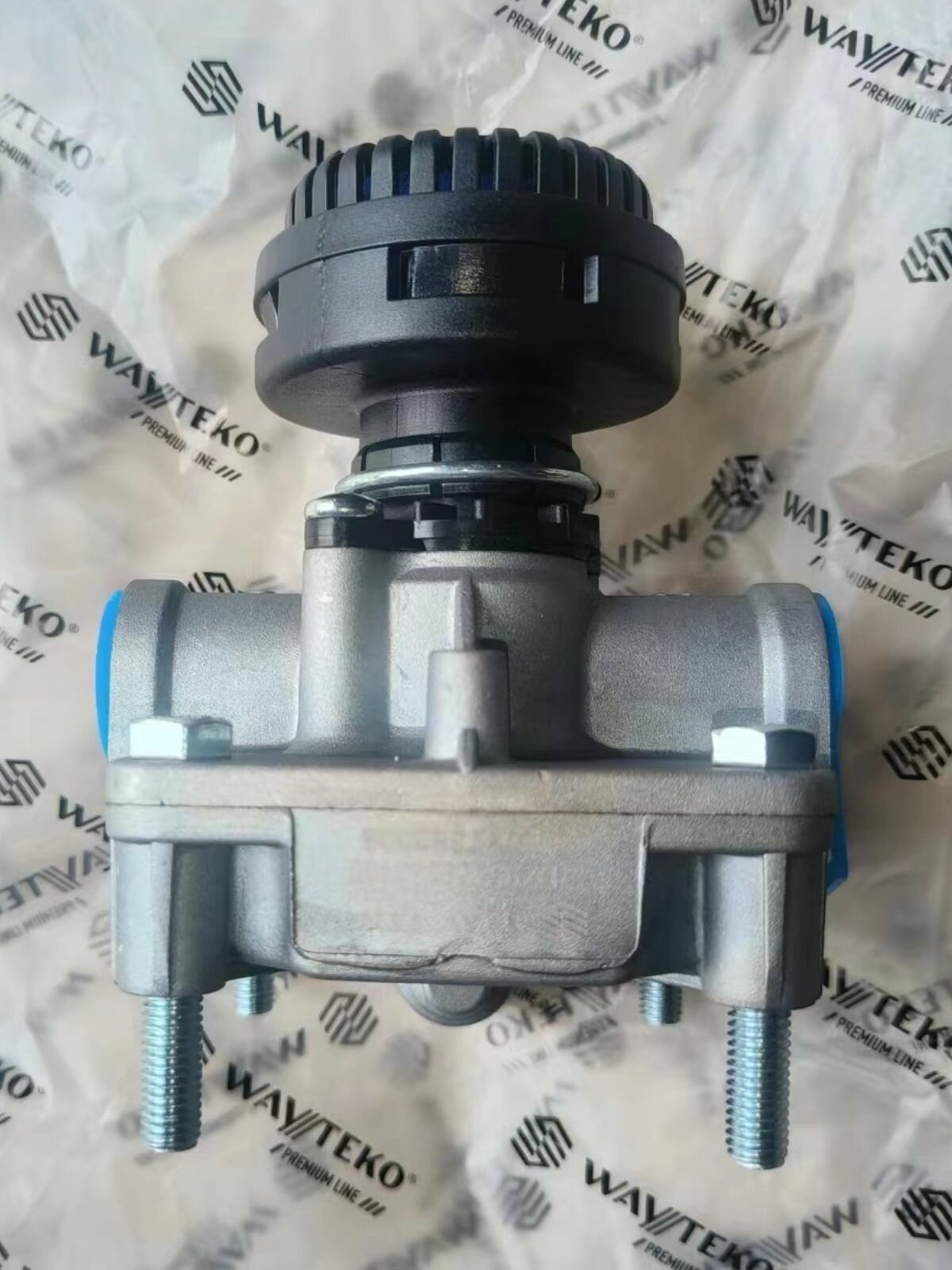 Клапан тормозной ускорительный SHACMAN M3000 и SHACMAN X3000 качество от WAYTEKO PREMIUM Арт. DZ95259360105