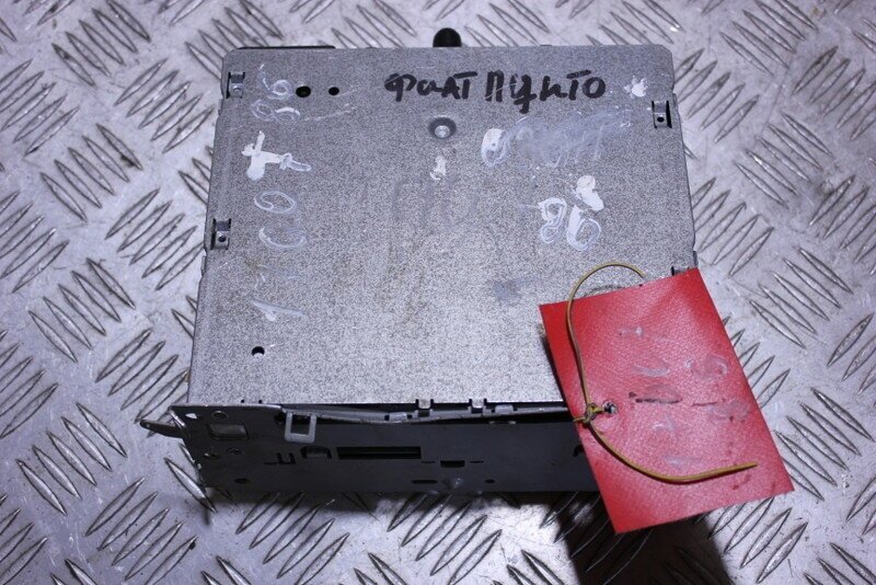 Магнитола FIAT Punto 2005-2018 7355354400