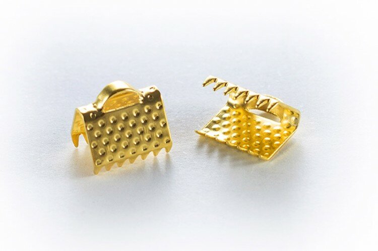 Зажим-концевик для лент/тесьмы 8х8х5мм, отверстие 2мм, цвет золото, железо, 04-056, 10шт