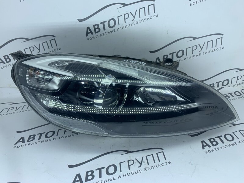 фара Прав. Volvo V40 2 MV 31420010