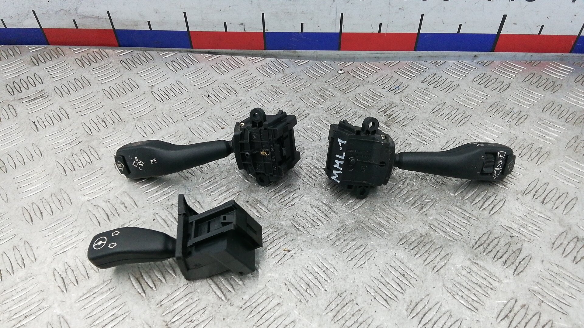 Переключатель поворотов и дворников (стрекоза) BMW X5 E53