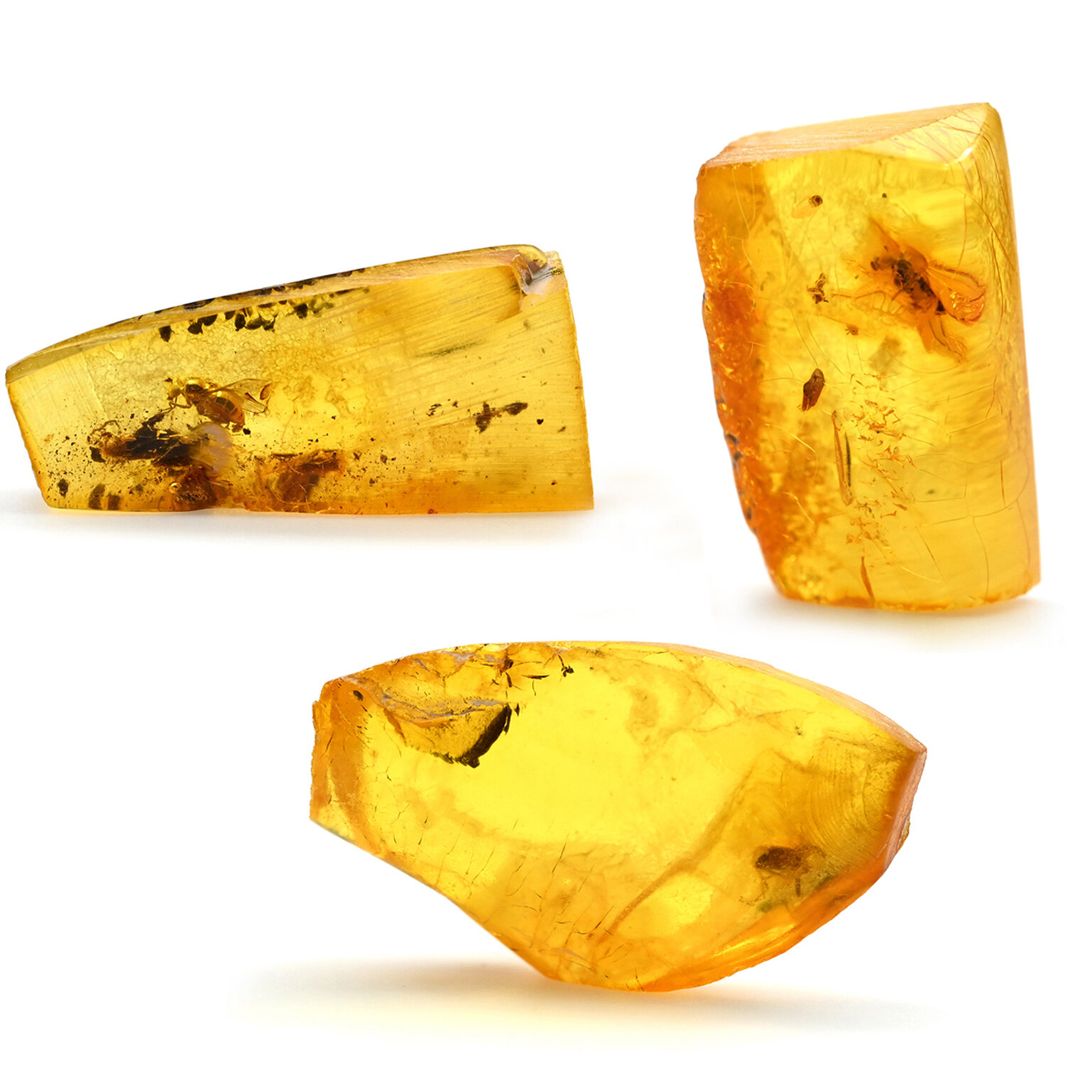 Натуральный янтарь с включением 6*12мм, 5,8г .