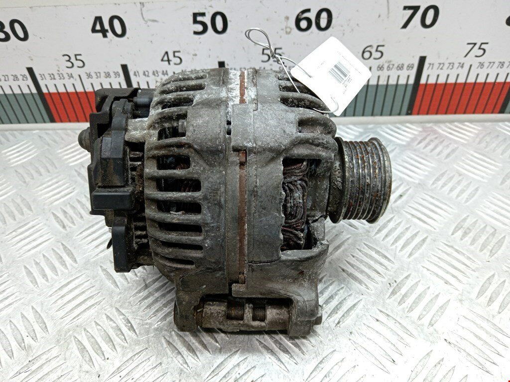 Генератор Audi A4 B7 06F903023F арт. 2079667