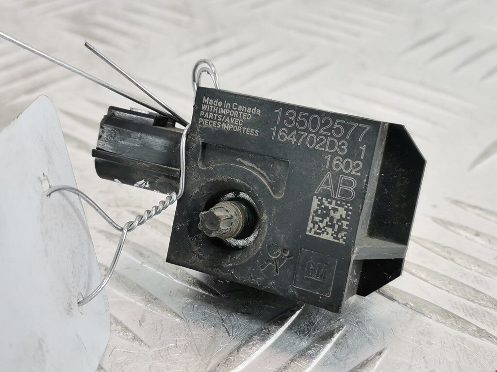 Датчик удара Cadillac SRX 2 13502577 арт. 1469623