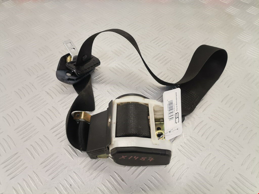 Ремень безопасности передний левый Mazda 121 1E0857690 арт. 1079643