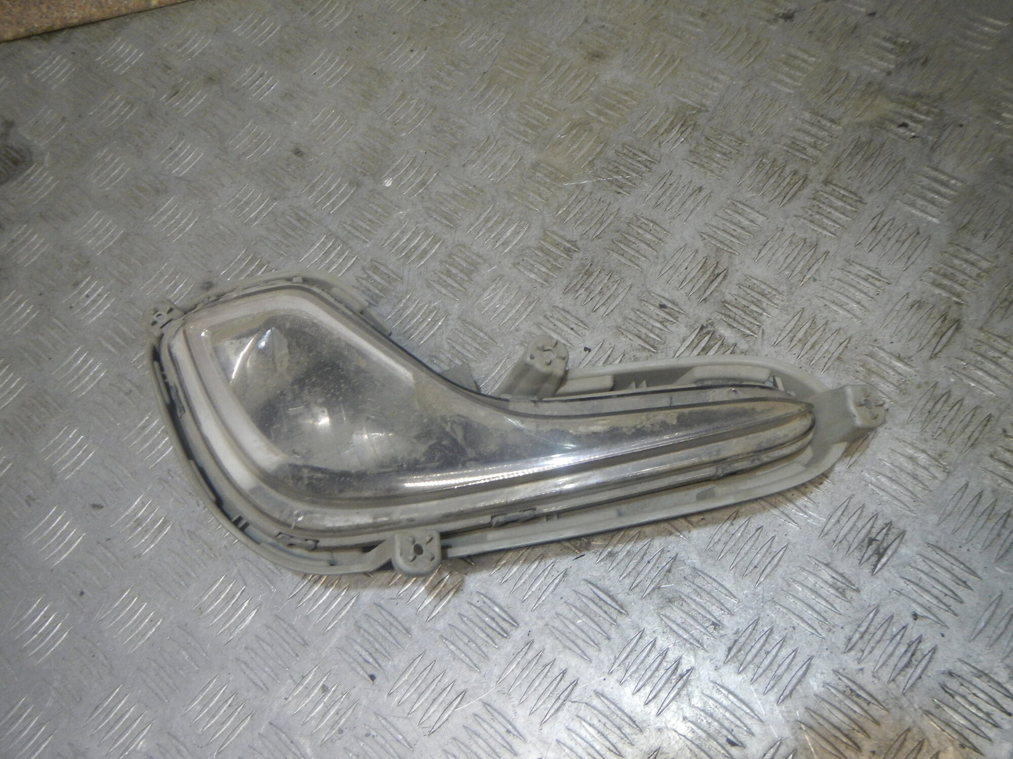 Б/У Кронштейн фары противотуманной правой, Hyundai (Хендэ)-SOLARIS (10-) HYUNDAI SOLARIS (10-) Без видимых повреждений, ...