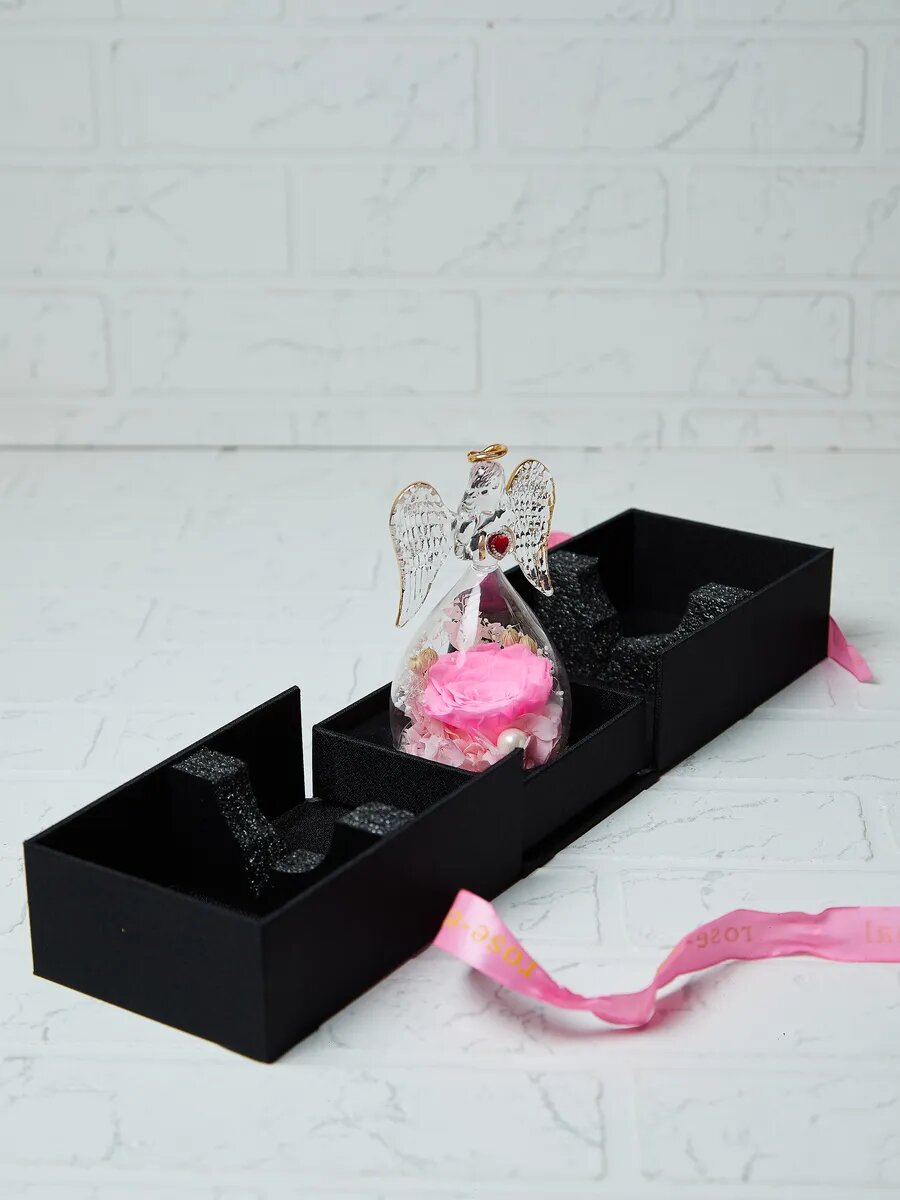 Роза в колбе живая стабилизированная в подарочной упаковке