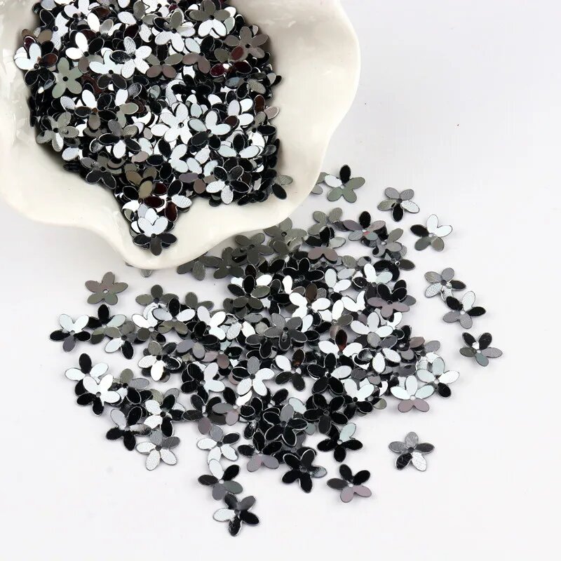 Блестки цветочные белые PVC 10 мм Gun gray