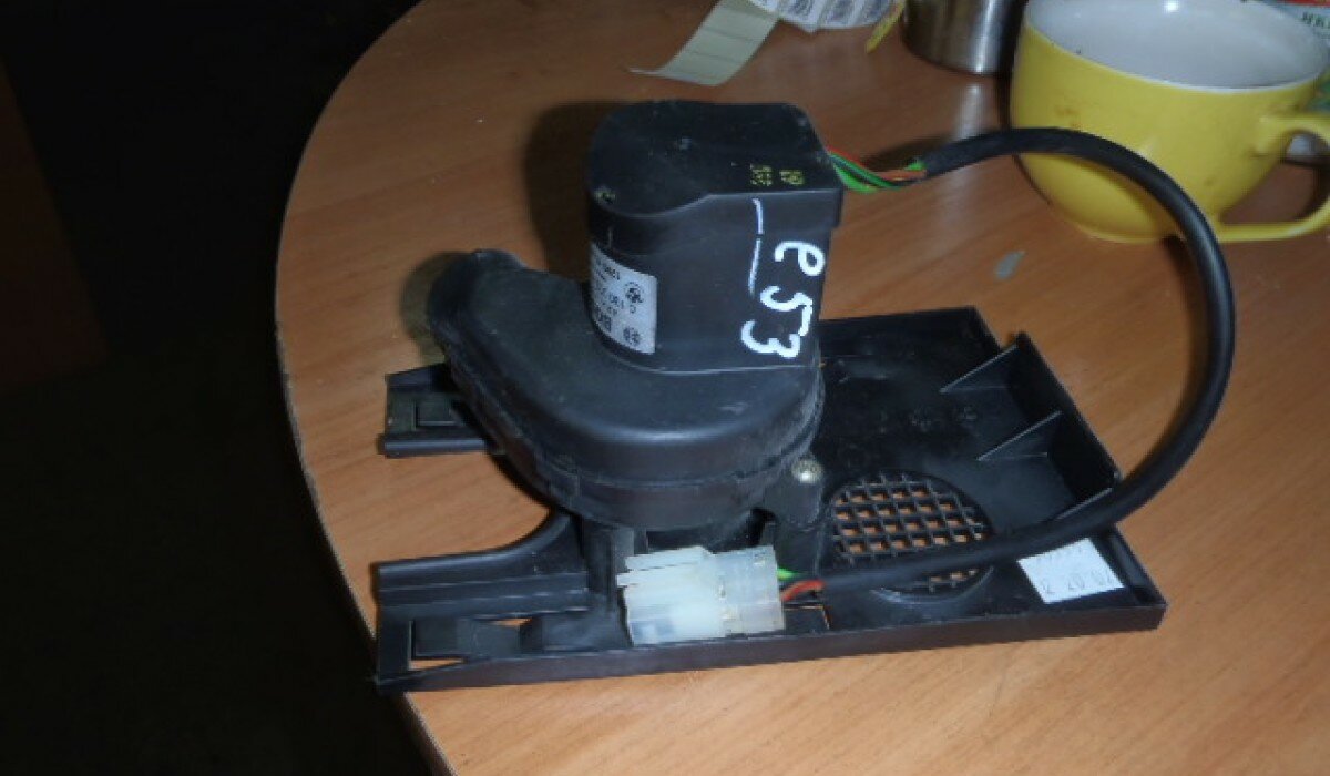 Моторчик вентилятора X5 E53 BMW 12901745182