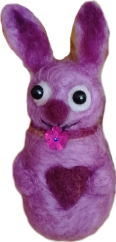 Валяный сувенир милый зайчик из шерсти с сердечком ручная работа