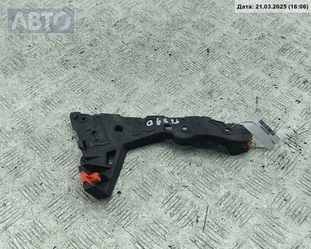 Кронштейн бампера переднего Opel Astra H (2004-2009)