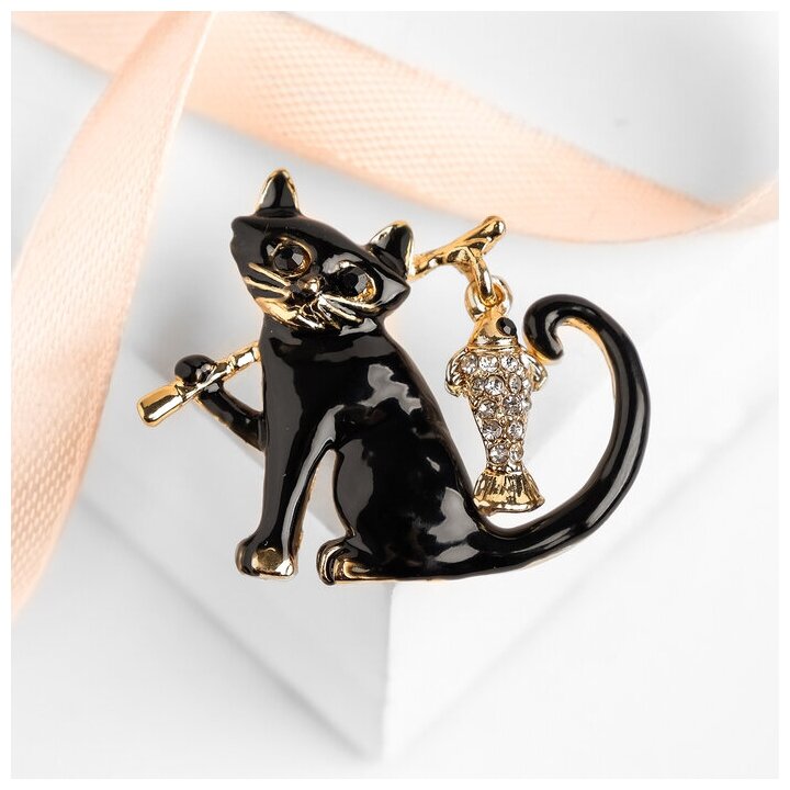 Славянский оберег, брошь, эмаль, стразы