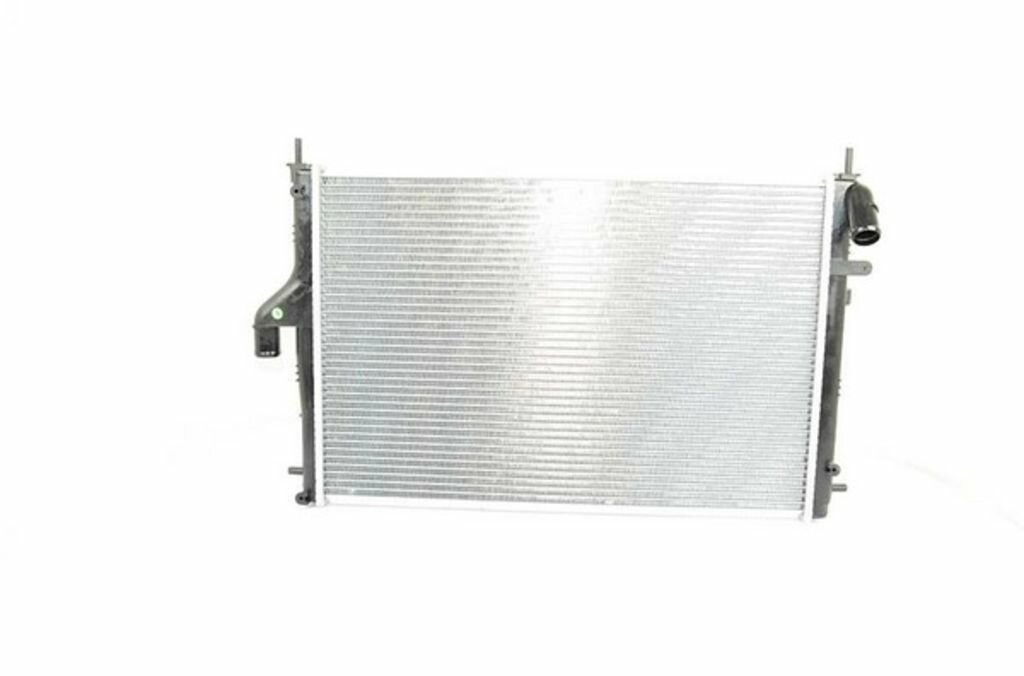 Радиатор для Рено Логан, Дастер арт BSG75520002 BSG AUTO PARTS